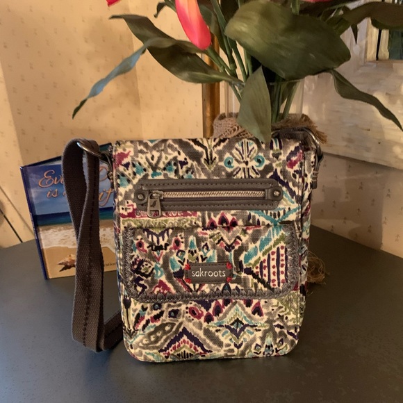 Sakroots | Bags | Sakroots Crossbody Bag Gray Pink And Blue Gray Strap ...